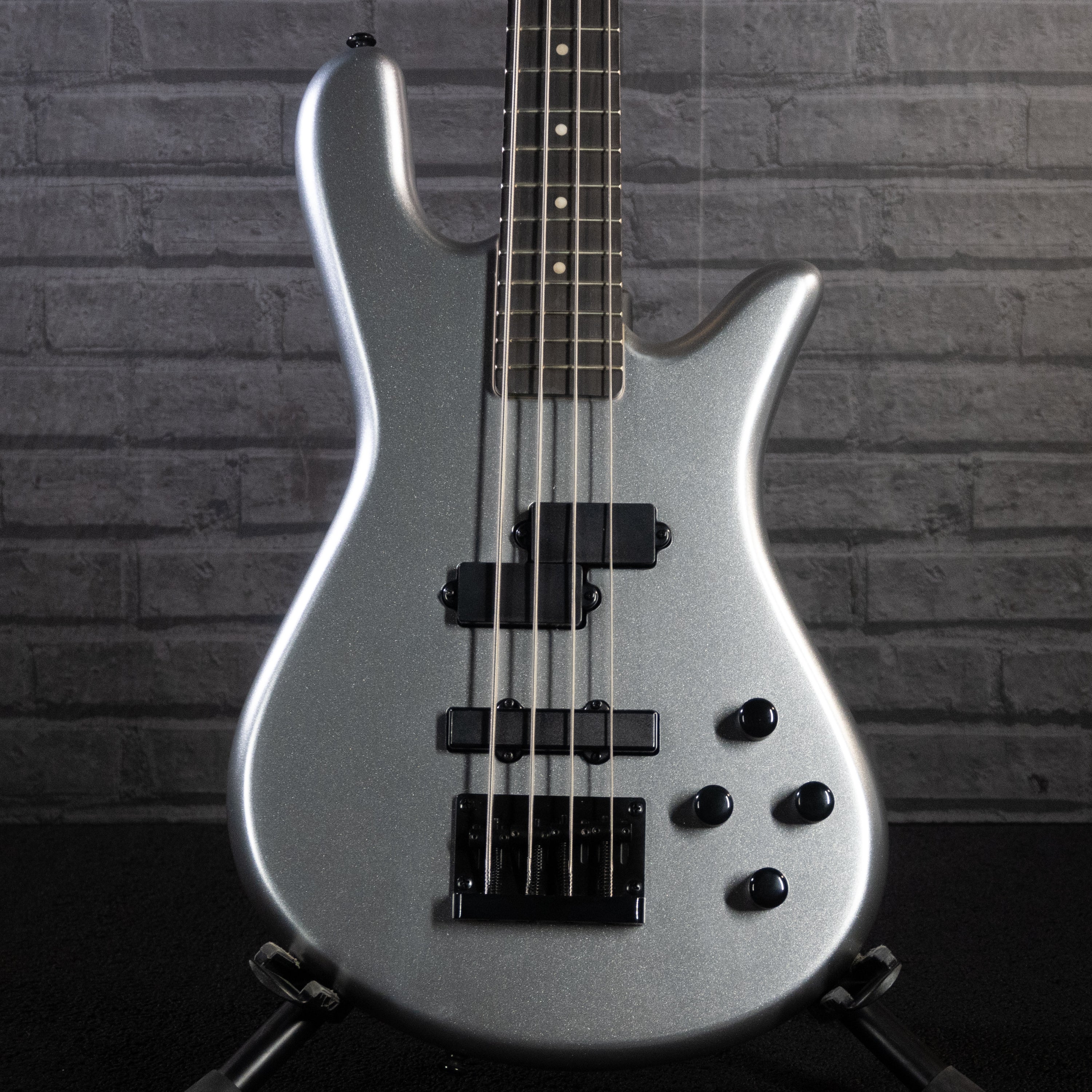 Spector Performer 4 Bass Guitar (Metallic Silver)